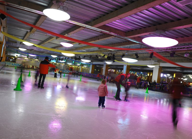 QUEENS Skate Dine Bowl - Venues.org.uk